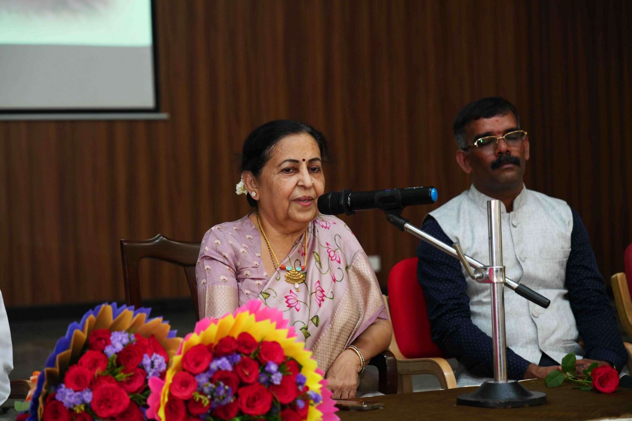 Saadhana State Award to Matrushree Hemavathi V. Heggade. – SKDRDP